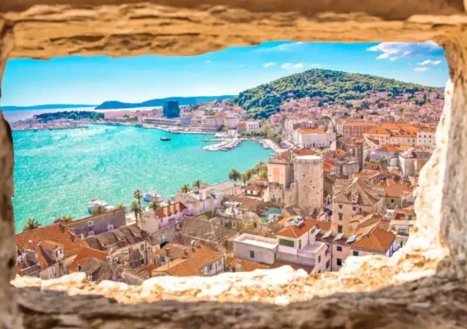 Split grad koji odiše veličanstvenim arhitekturama i ljepotama - Star.study